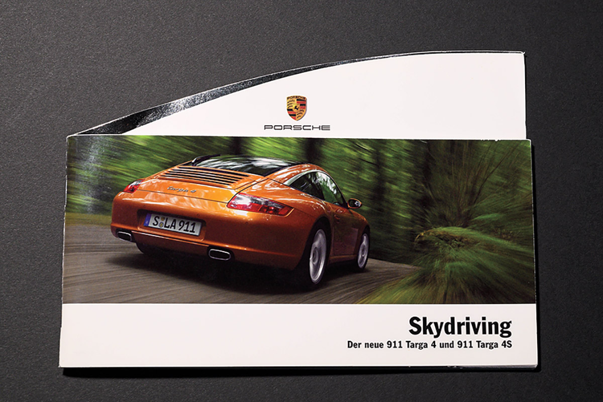 Striking Gold: The rare color of this 997 Targa 4 turns heads | The ...