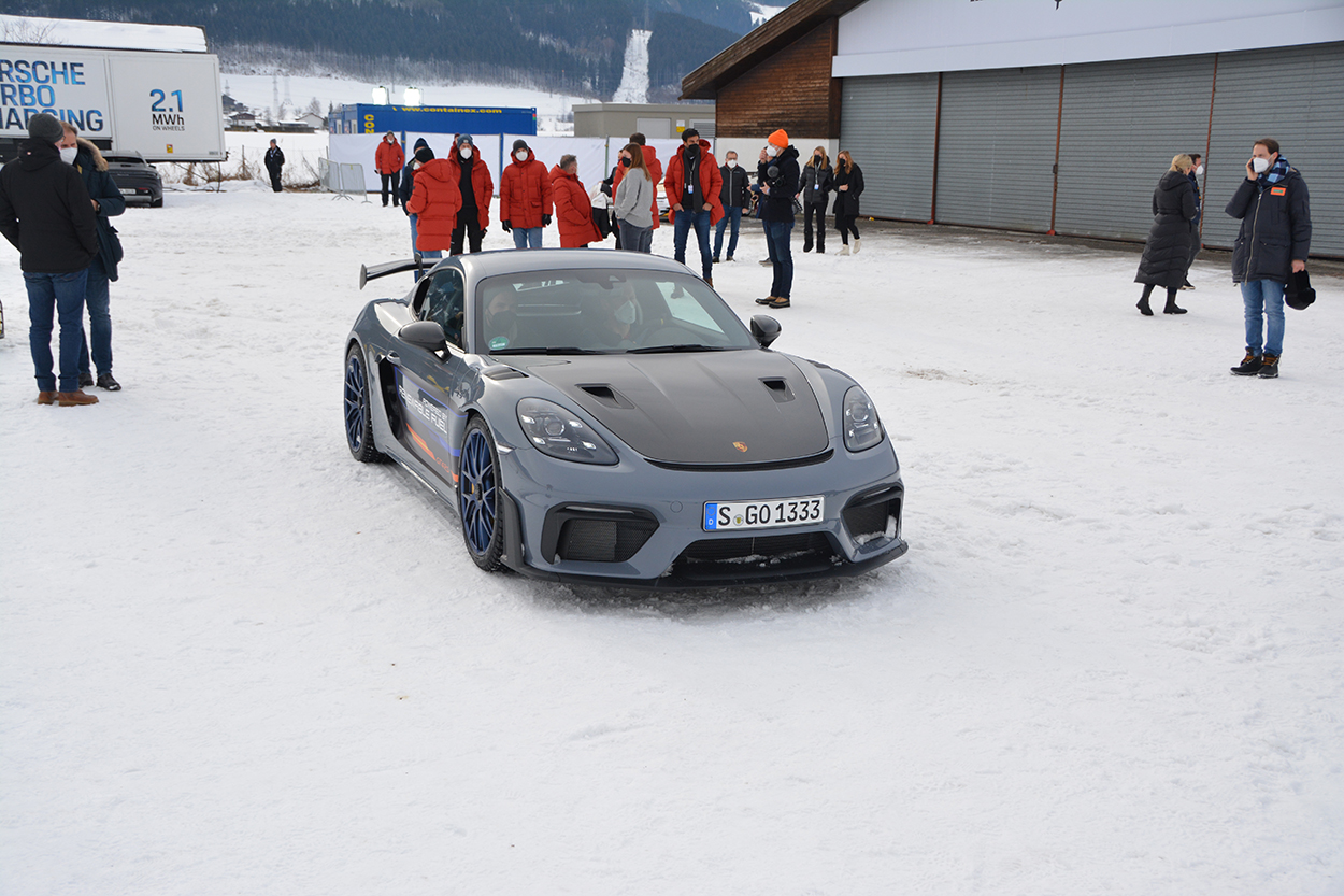 Dancing on ice at Porsche's Zell am See GP Ice Race | The Porsche Club ...
