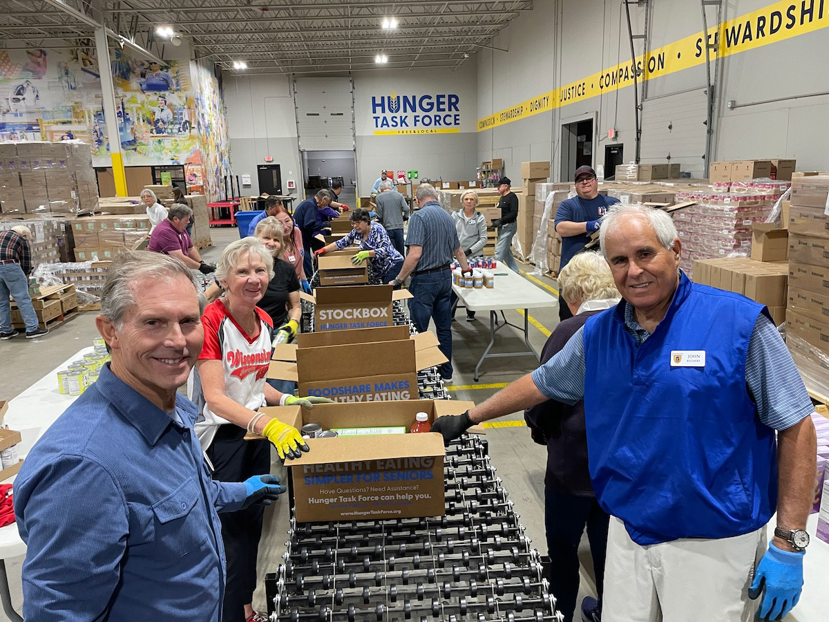Milwaukee Region fills hundreds of food boxes for their community | The ...